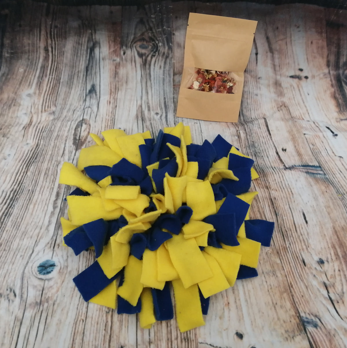 Royal Blue & Yellow Fleece Snuffle Forage Mat – Pampered Piggies Boutique